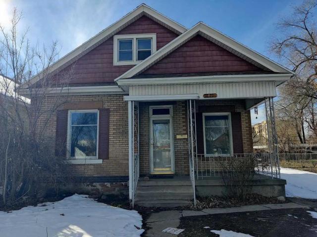 3 bedroom, 1.5 bathroom single family house in Salt Lake City