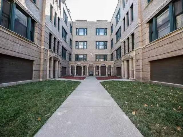 3 Bedroom 1 Bath Apartment 3501 W Adams St