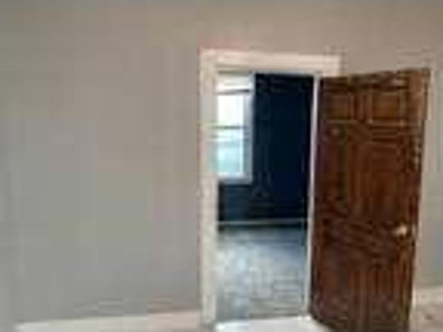 3 Bedroom 1 Bath In Chicago IL 60608