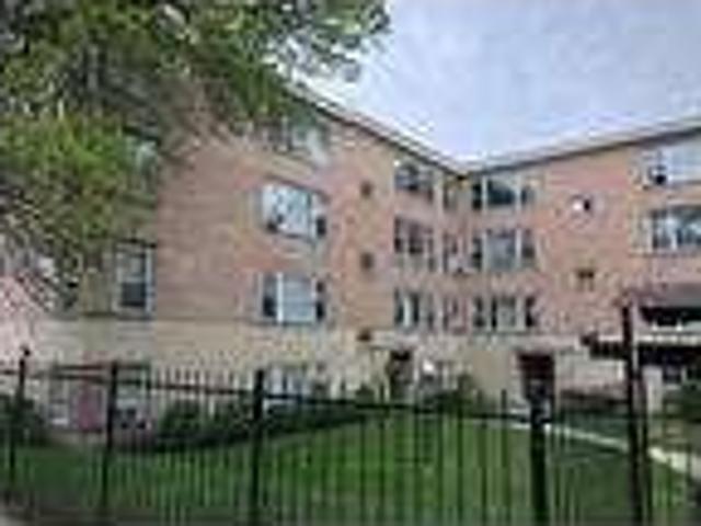 3 Bedroom 1 Bath In Chicago Illinois 60659