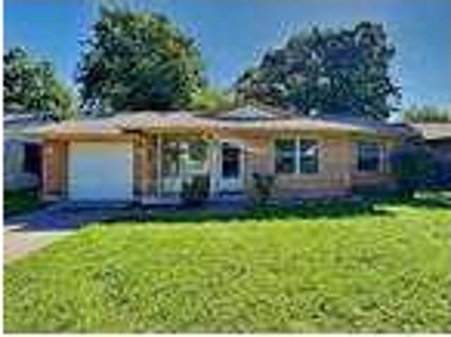3 Bedroom 1 Bath In Dallas TX 75232