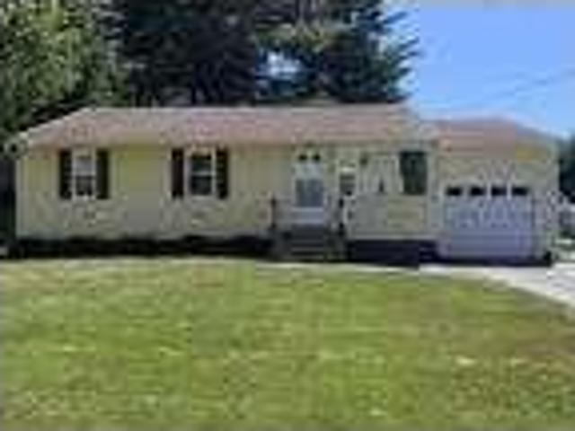 3 Bedroom 1 Bath In Dover New Hampshire 03820