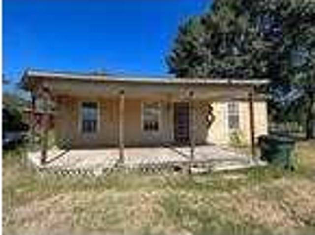 3 Bedroom 1 Bath In Edna TX 77957
