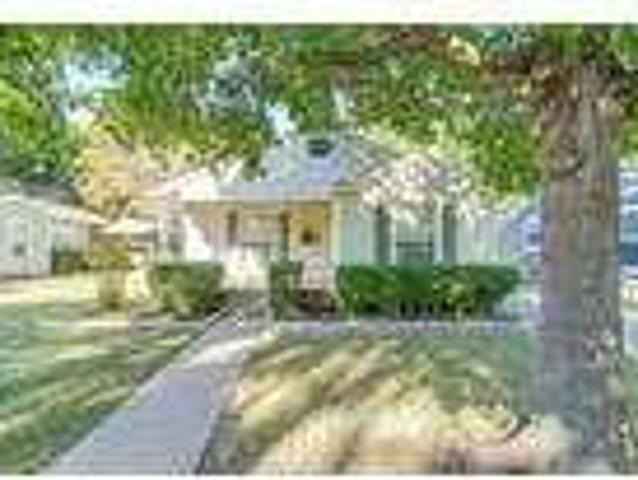 3 Bedroom 1 Bath In Fort Worth Texas 76109