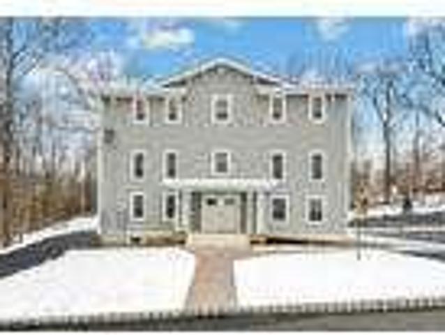 3 Bedroom 1 Bath In Hamburg NJ 07419