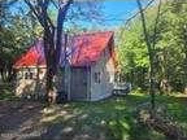 3 Bedroom 1 Bath In Long Pond PA 18334