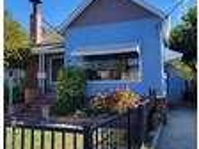 3 Bedroom 1 Bath In Santa Cruz CA 95060