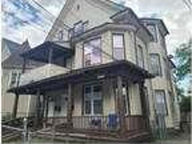 3 Bedroom 1 Bath In Waterbury CT 06710