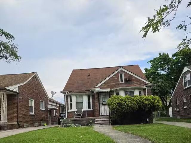 3 bedroom 1 bath with a bonus room that can be used as a TV ro.