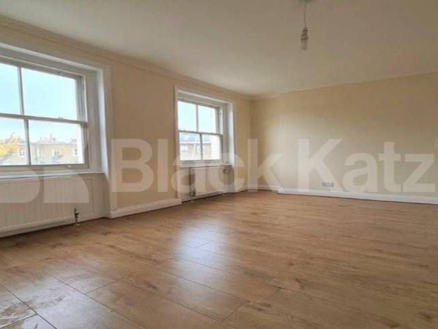 3 Bedroom, 1 bath, 1 reception Flat