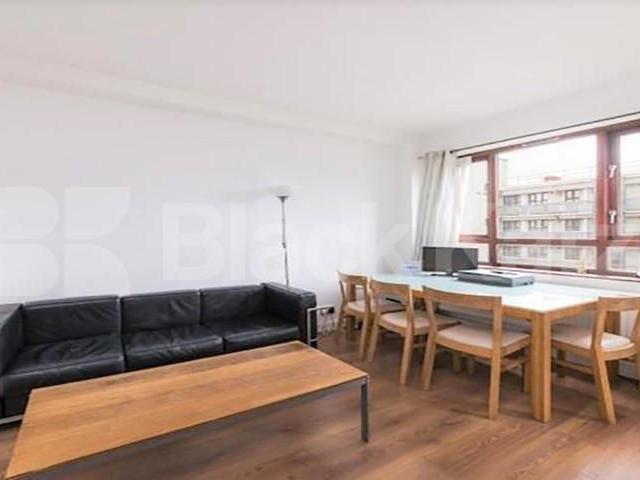 2 Bedroom, 1 bath, 1 reception Flat