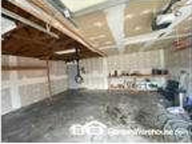 3 Bedroom / 1 Bathroom