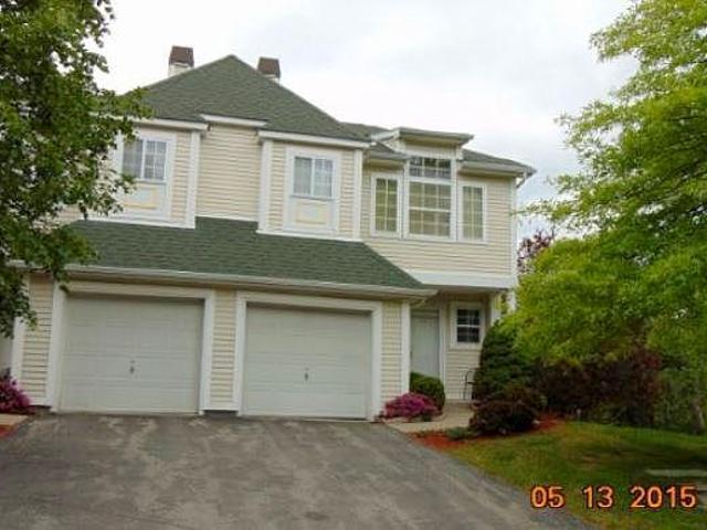 3 Bedroom 2.50 Bath Townhouse/Condo, Newburgh NY, 12550 for sale in Balmville, New York