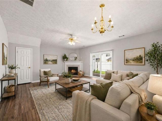 3 bedroom, 2.5 bath end unit townhome in the Garrison Square