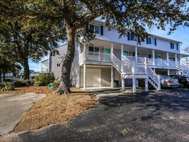 3 Bedroom 2.5 Bath In Beaufort NC 28516