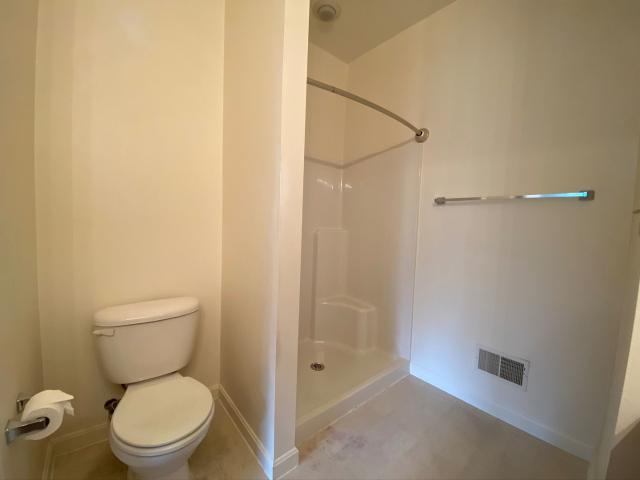 3 bedroom, 2.5 bath spacious townhome