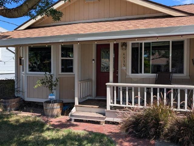 3 bedroom, 2 bath home