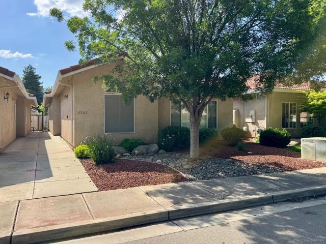 3 Bedroom 2 Bath home with covered patio