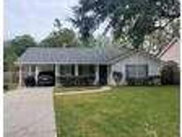 3 Bedroom 2 Bath In Mandeville LA 70448