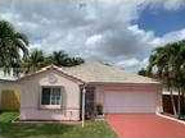 3 Bedroom 2 Bath In Miami Florida 33193