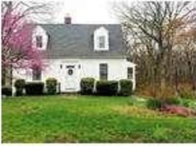 3 Bedroom 2 Bath In Middlebury Connecticut 06762