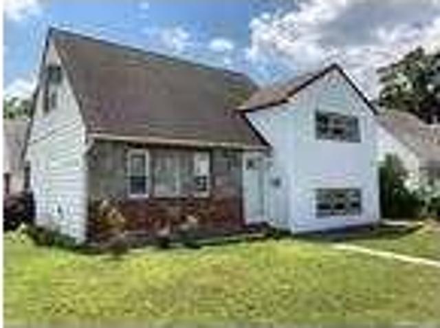 3 Bedroom 2 Bath In Oceanside New York 11572