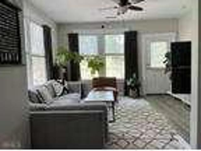 3 Bedroom 2 Bath In Atlanta Georgia 30317