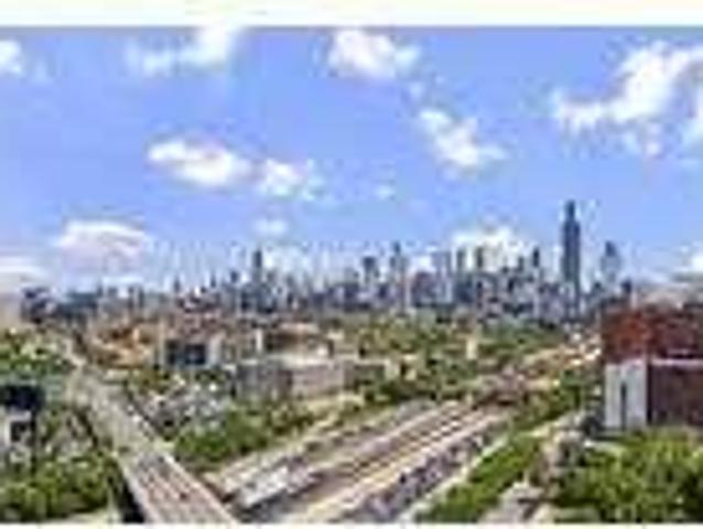 3 Bedroom 2 Bath In Chicago IL 60612