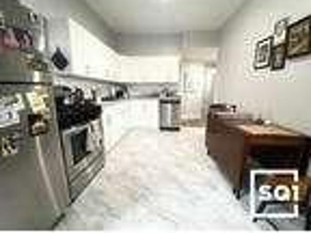 3 Bedroom 2 Bath In Chicago IL 60640