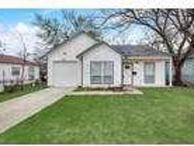 3 Bedroom 2 Bath In Dallas TX 75210