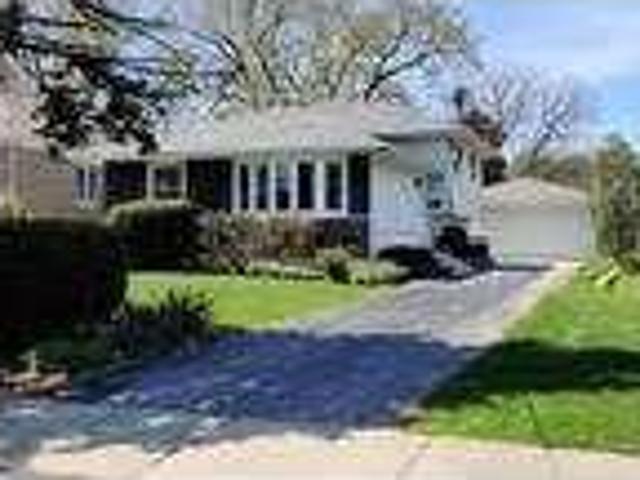 3 Bedroom 2 Bath In Downers Grove Illinois 60515