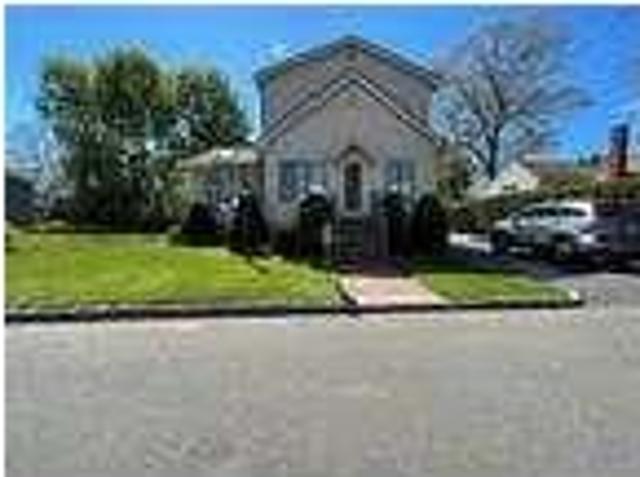 3 Bedroom 2 Bath In East Haven CT 06512
