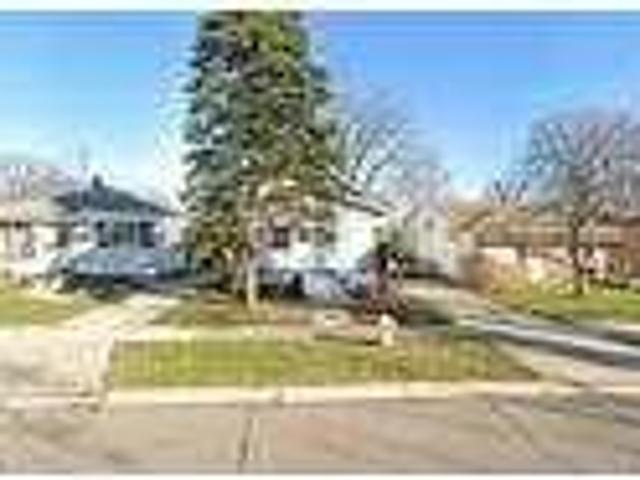 3 Bedroom 2 Bath In Eastpointe Michigan 48021
