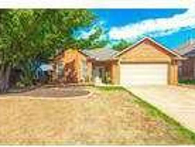 3 Bedroom 2 Bath In Edmond OK 73013