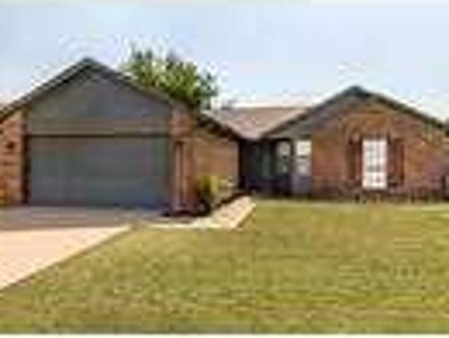 3 Bedroom 2 Bath In Edmond Oklahoma 73012