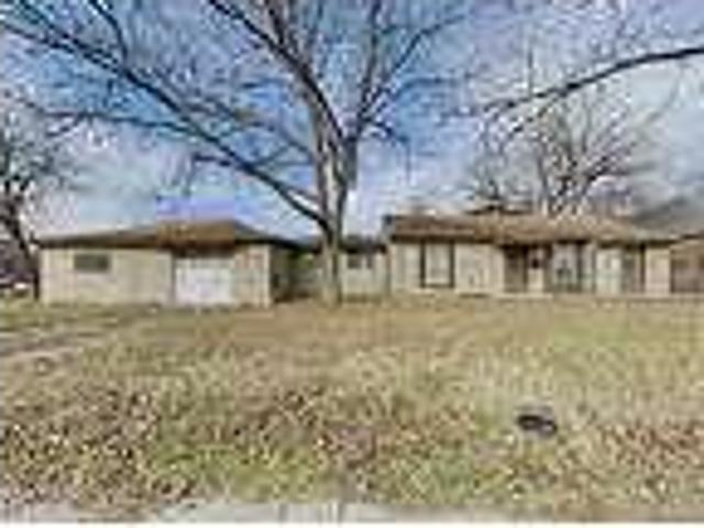 3 Bedroom 2 Bath In Grand Prairie TX 75051