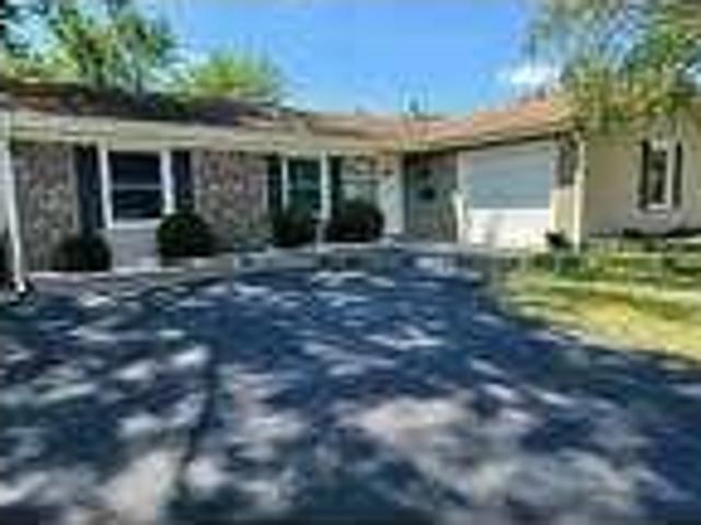 3 Bedroom 2 Bath In Hanover Park Illinois 60133