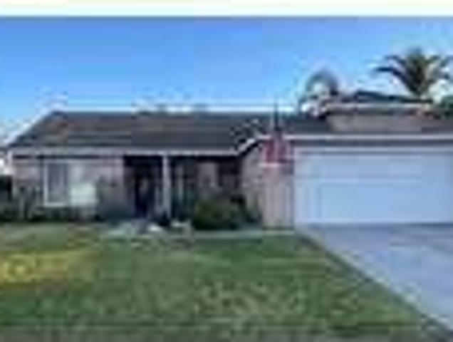 3 Bedroom 2 Bath In Hanford CA 93230