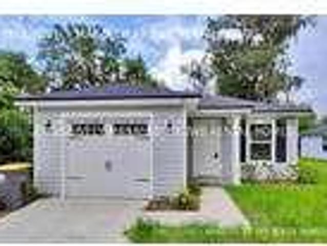 3 Bedroom 2 Bath In Jacksonville FL 32208