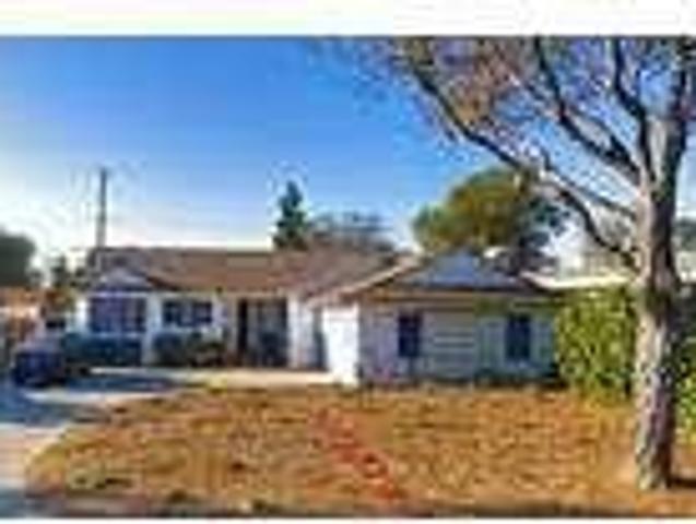 3 Bedroom 2 Bath In La Mirada CA 90638