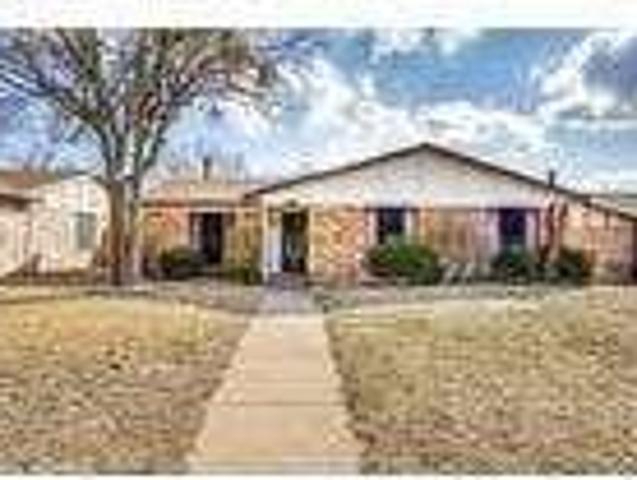 3 Bedroom 2 Bath In Lancaster TX 75134