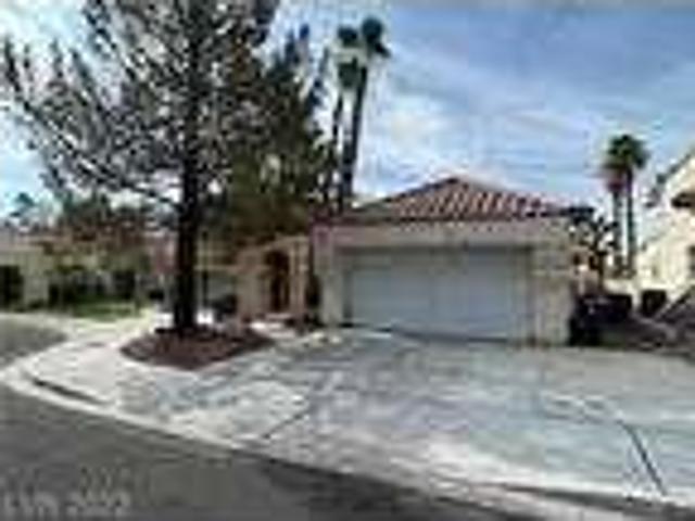 3 Bedroom 2 Bath In Las Vegas Nevada 89145