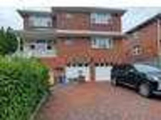 3 Bedroom 2 Bath In Palisades Park New Jersey 07650