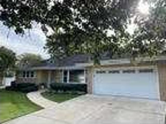 3 Bedroom 2 Bath In Park Ridge IL 60068