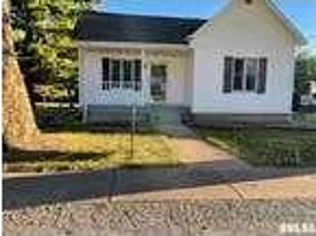 3 Bedroom 2 Bath In Pawnee Illinois 62558