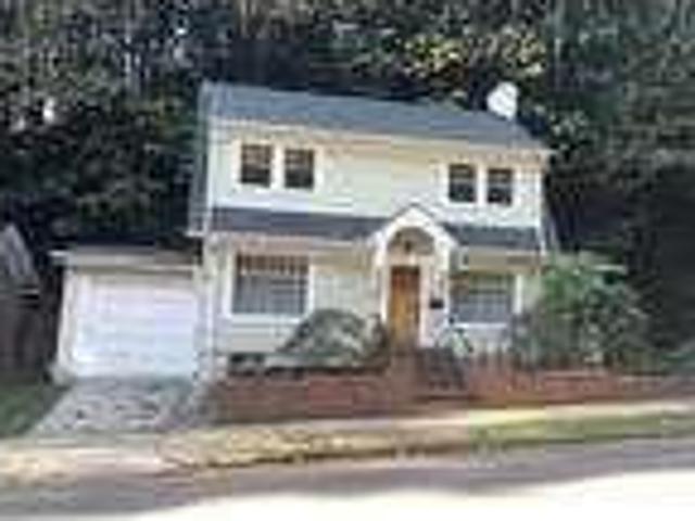 3 Bedroom 2 Bath In Portland OR 97205