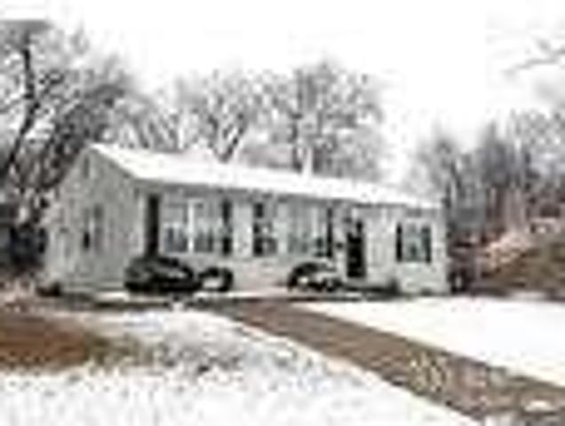 3 Bedroom 2 Bath In Raytown MO 64138