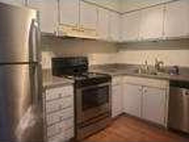 3 Bedroom 2 Bath In Saint Simons Island Georgia 31522