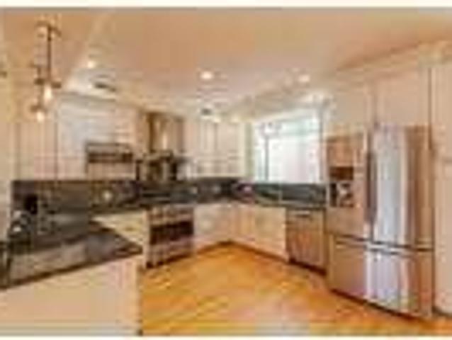 3 Bedroom 2 Bath In San Francisco CA 94110