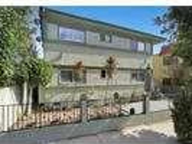 3 Bedroom 2 Bath In Santa Monica California 90405